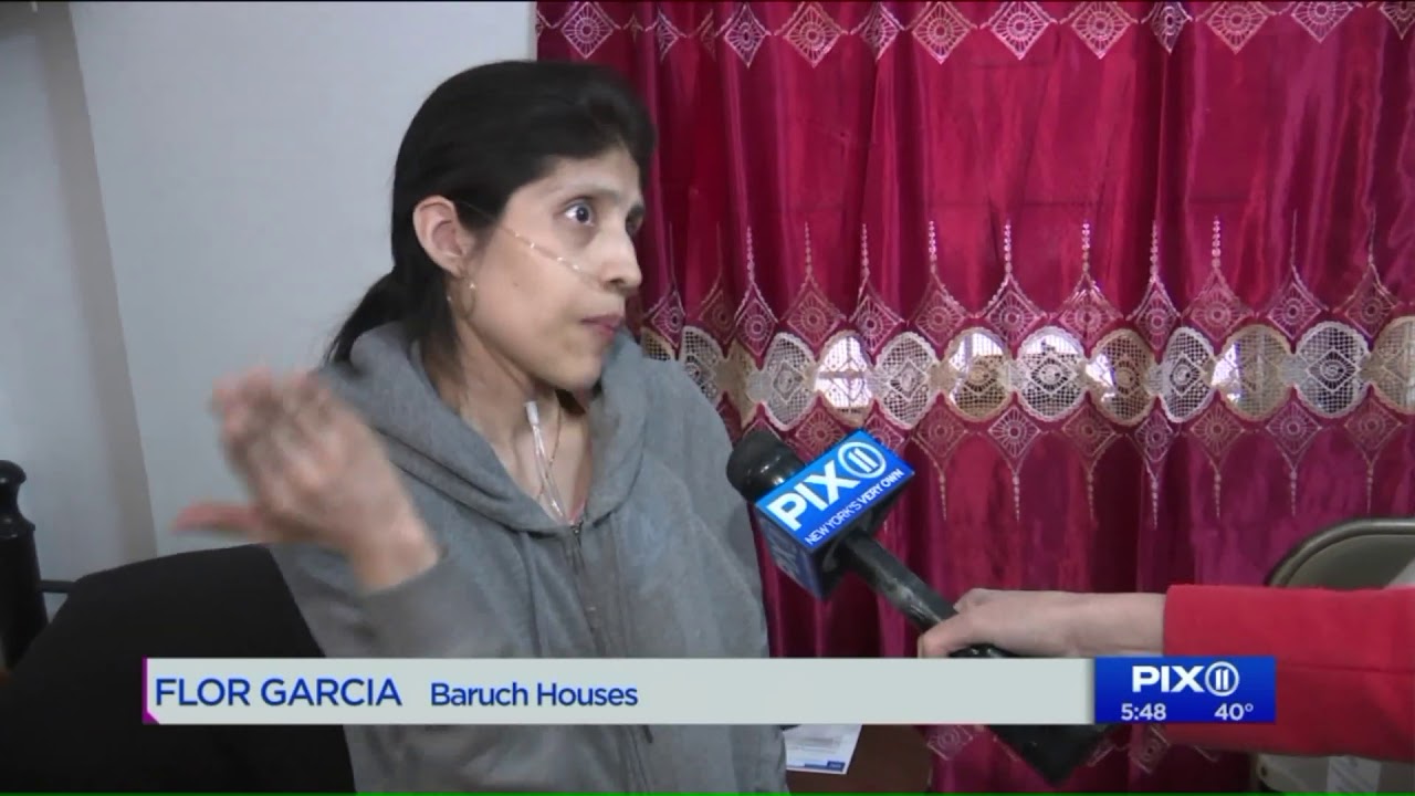 Jasmin Sanchez helps NYCHA mom with respiratory disease PIX11 - YouTube