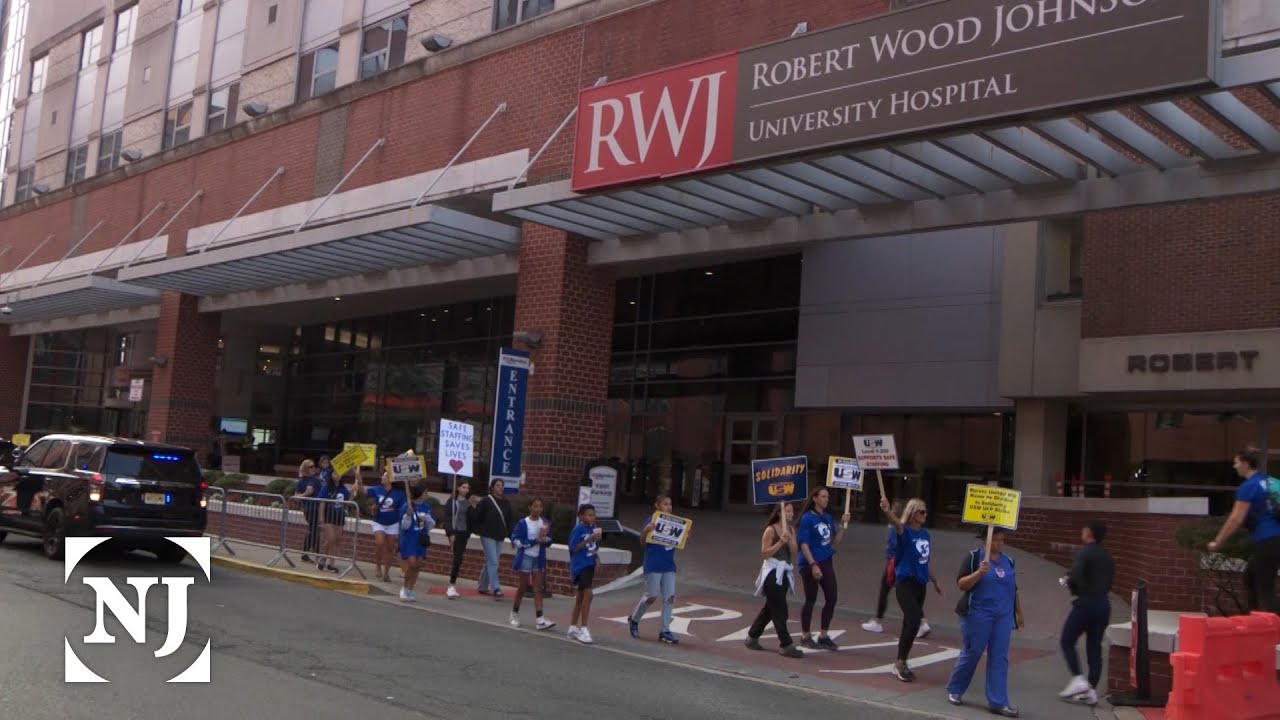 RWJ nurses' strike in third month, no agreement in sight - YouTube