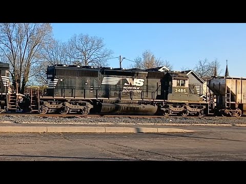 NS 3486 EMD SD40-2 trails on NS Manifest Train North at Hamilton, OH - YouTube