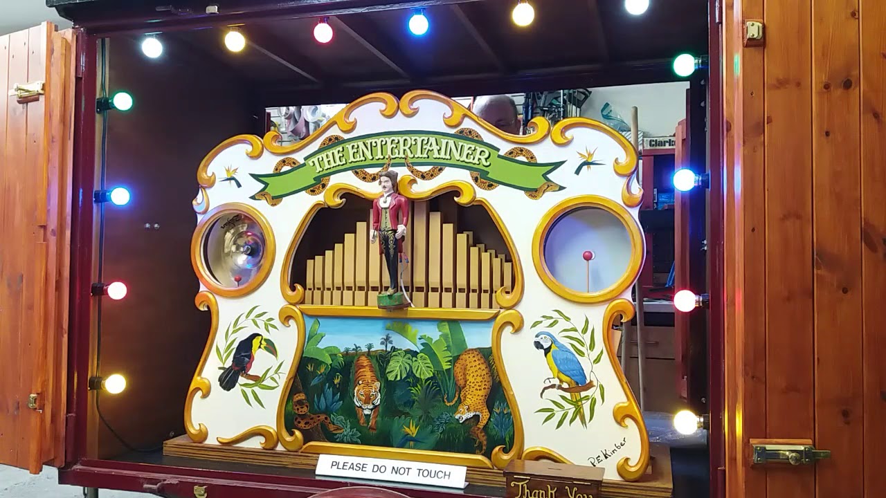 22 keyless McCarthy Street Organ "The Entertainer" plays "Combine ...