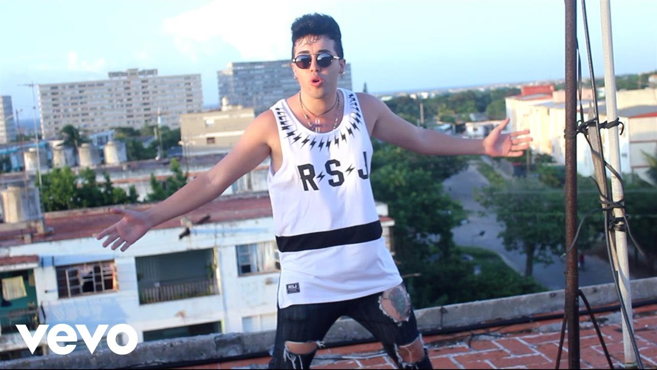 EL Chaval - Un sin querer queriendo - YouTube