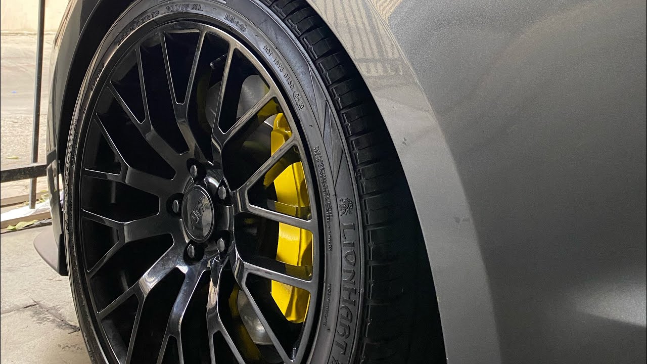 HOW TO PAINT YOUR CALIPERS! - YouTube