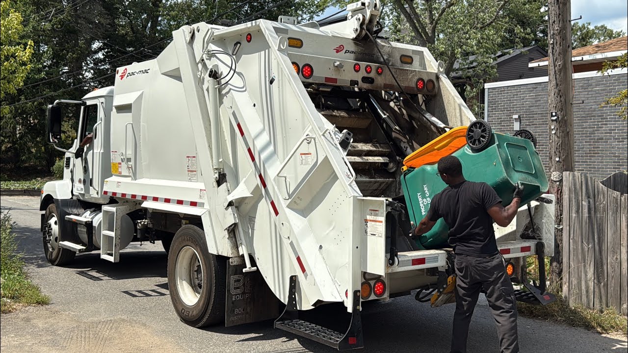 Gary Recycling Dept. Mack MD Mini Pac-Mac Rear Loader Garbage Truck ...