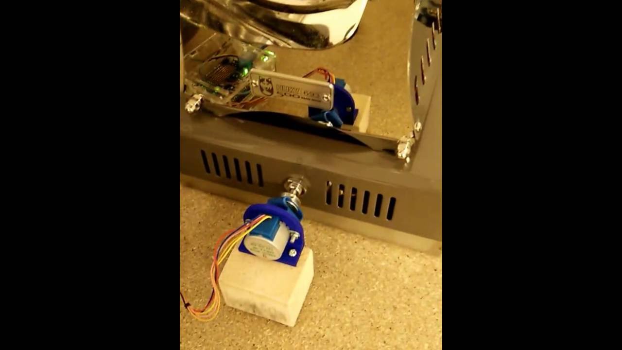 Fully automated Huky 500T - YouTube