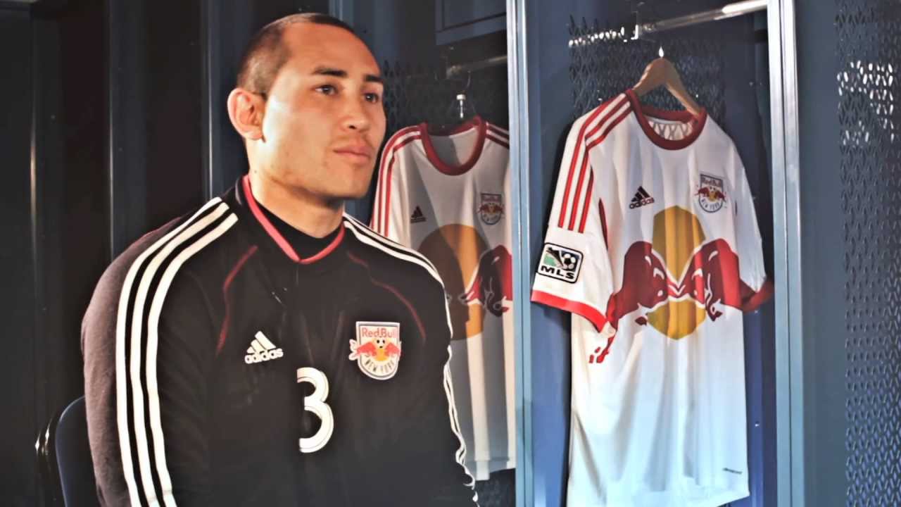 Meet Luis Robles - YouTube