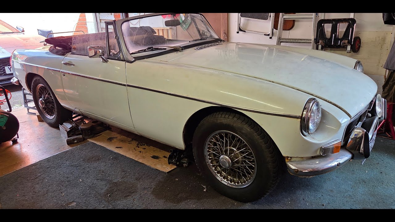 MGB Part 3 • Dashboard Instrument removal - Restoring an MGB (Saving a ...