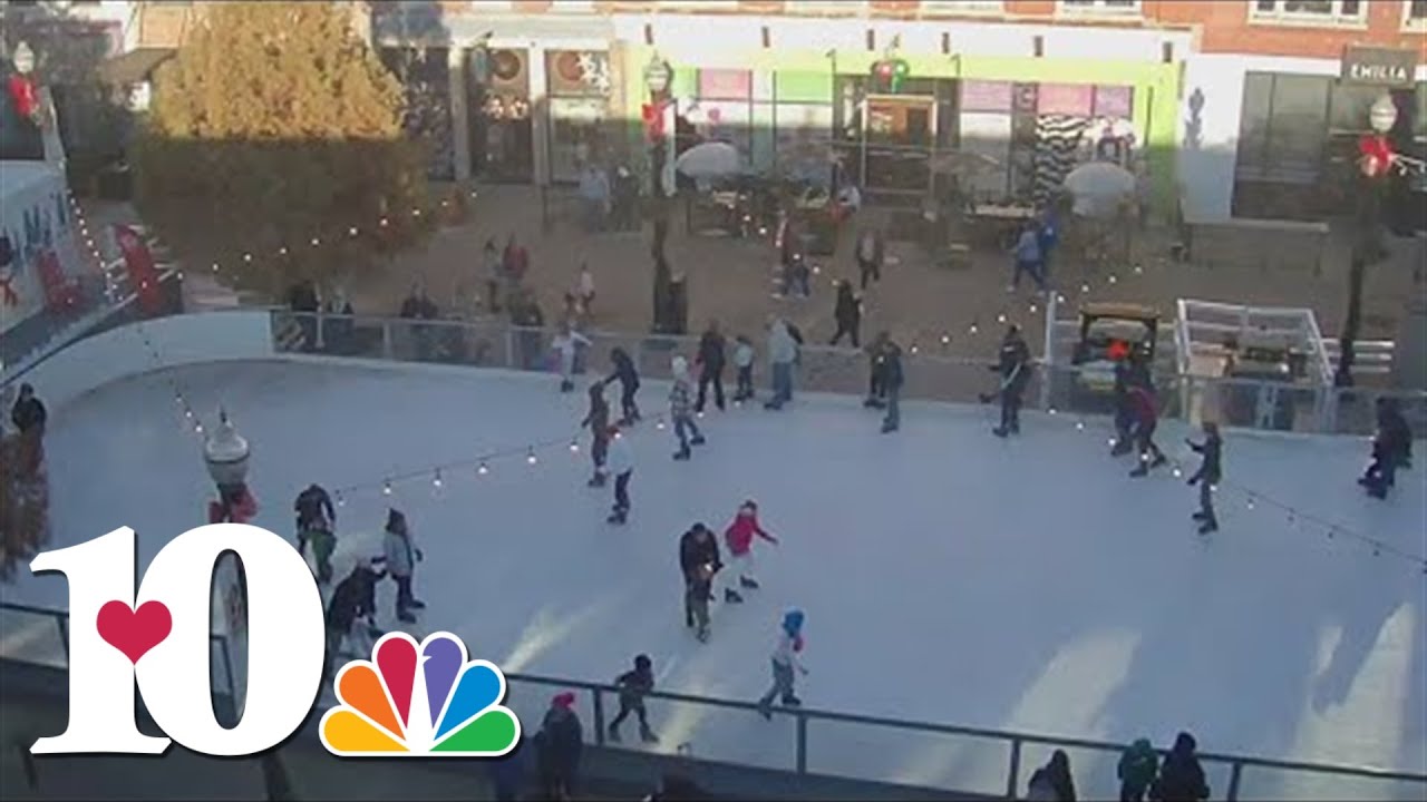 Holidays on Ice on Market Square - YouTube