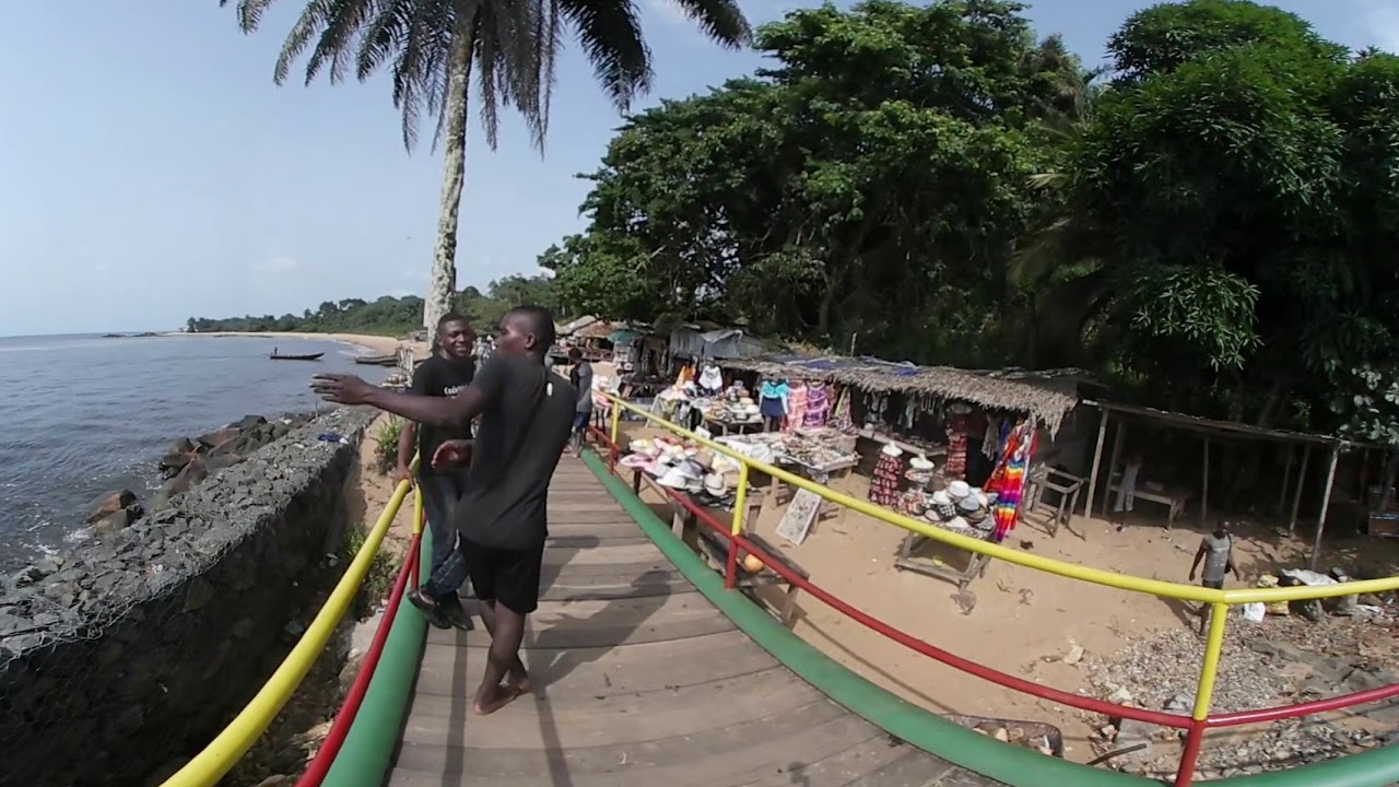 360 video presentation of lobe's falls at Kribi - YouTube