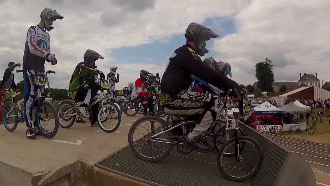 Final BMX race JUNIOR 2013 à Conlie - YouTube