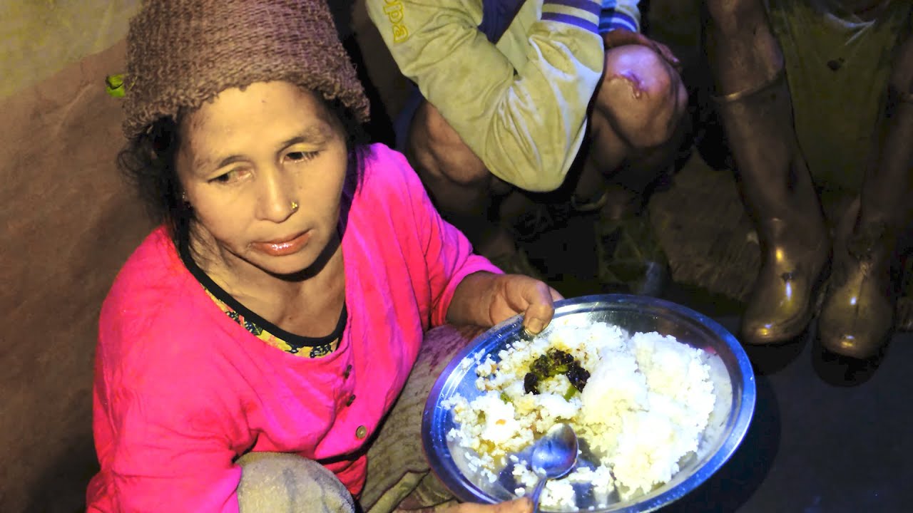 Unity and love of villagers || Having Dinner with villagers || - YouTube