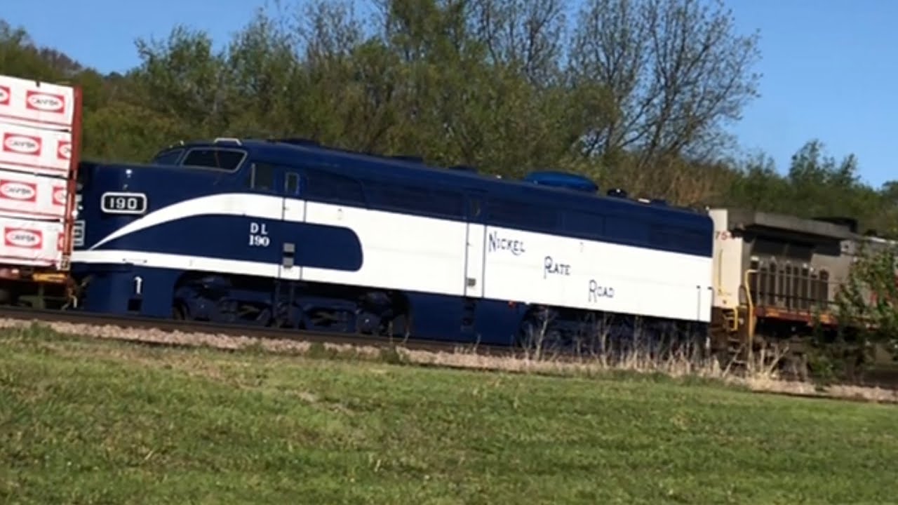 Nickel Plate Road 190 Chase - YouTube