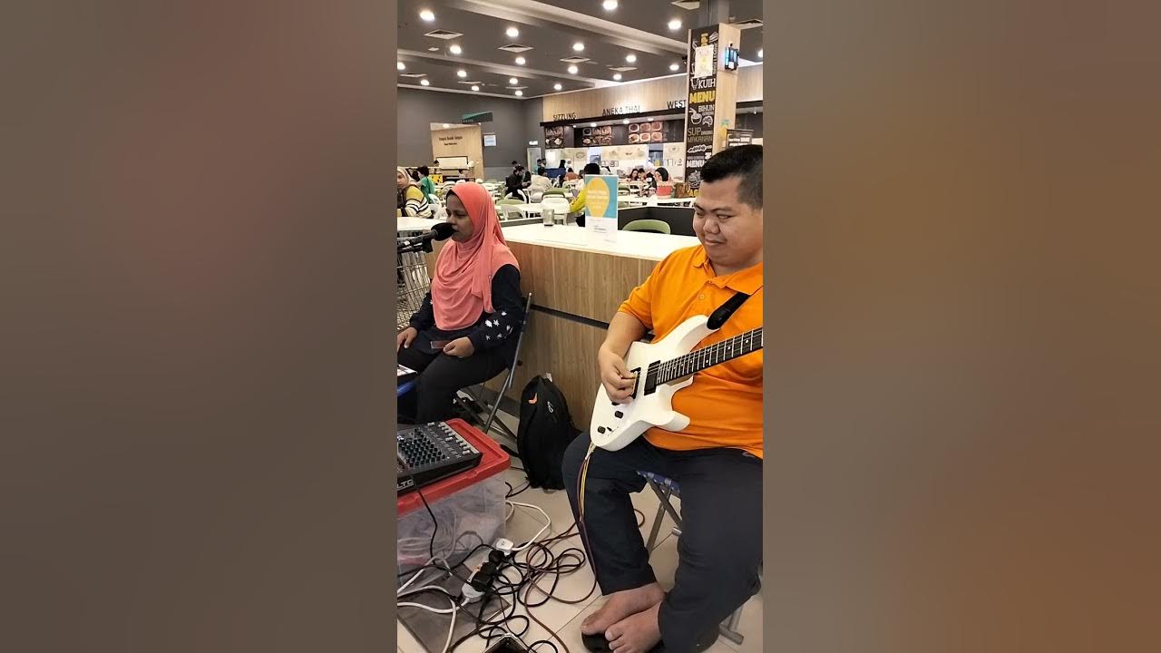 DCC Buskers Lagu Atas Nama cinta kaver - YouTube