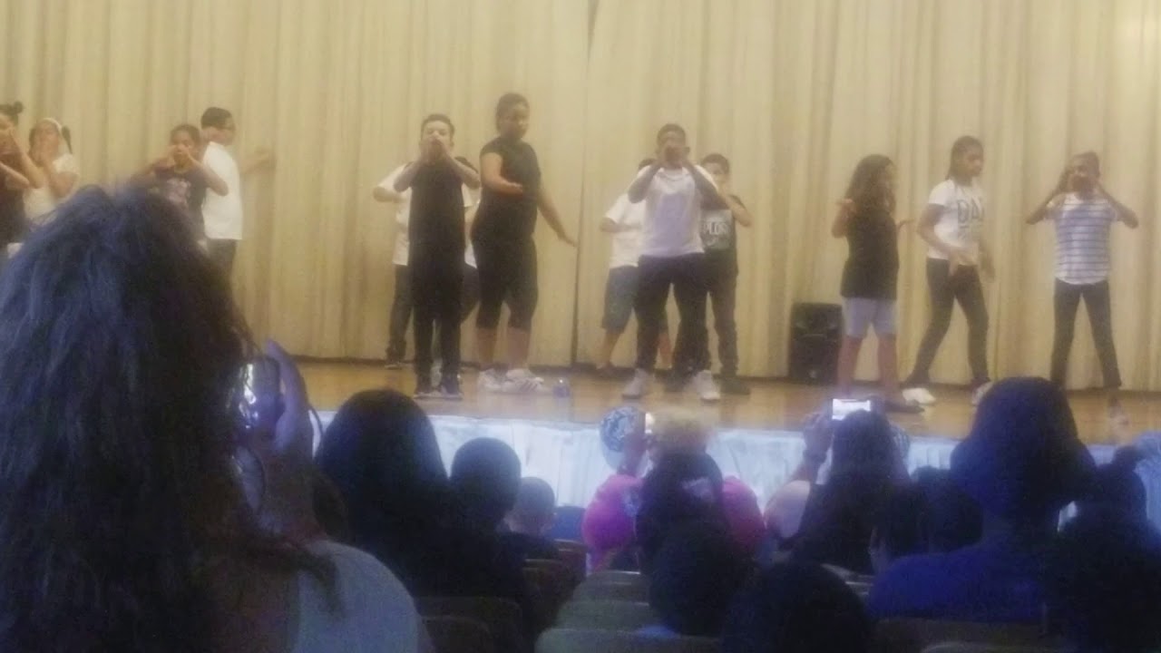 4th grade dance at cs134 - YouTube