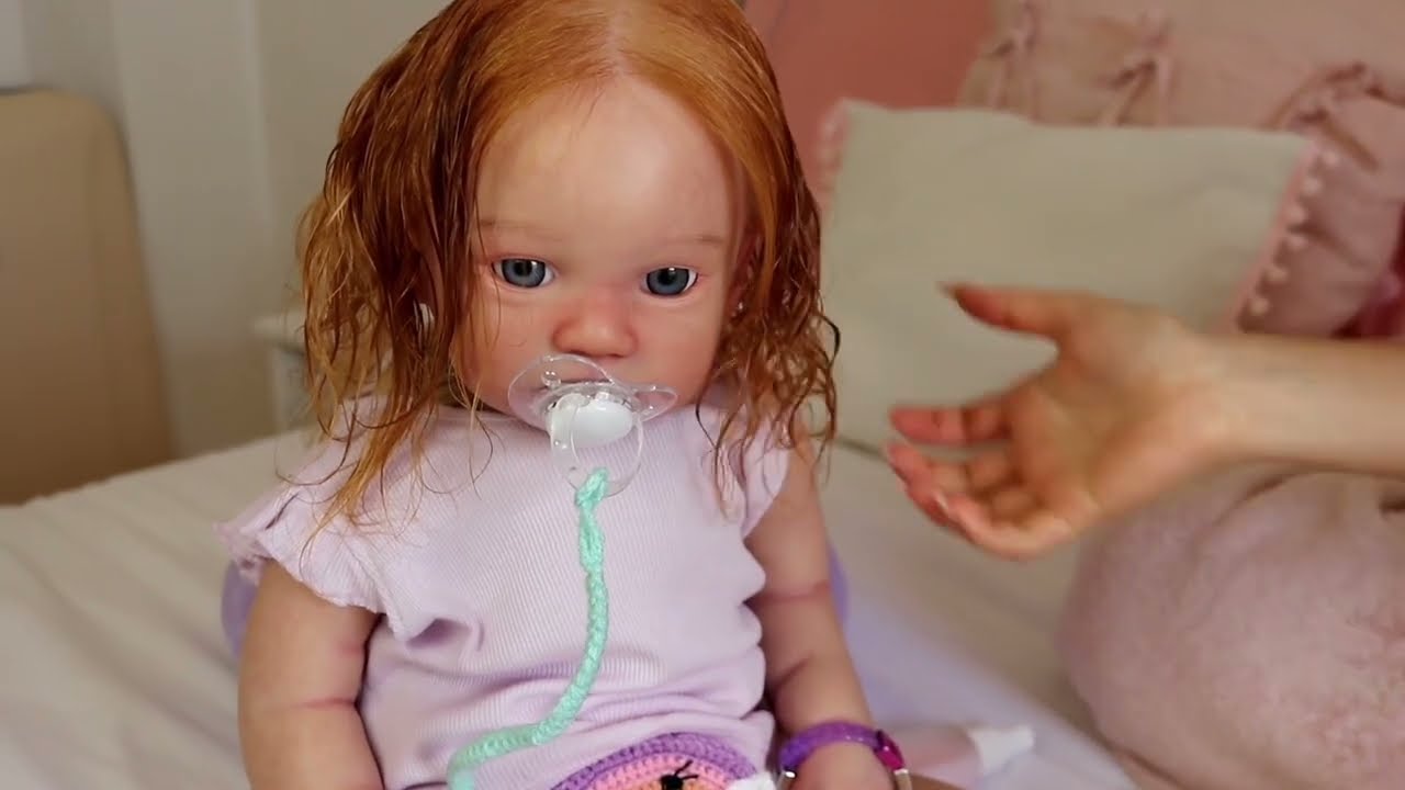 RUTINA TODO de COLOR MORADO 💜 con mi BEBÉ REBORN Kiraz - YouTube