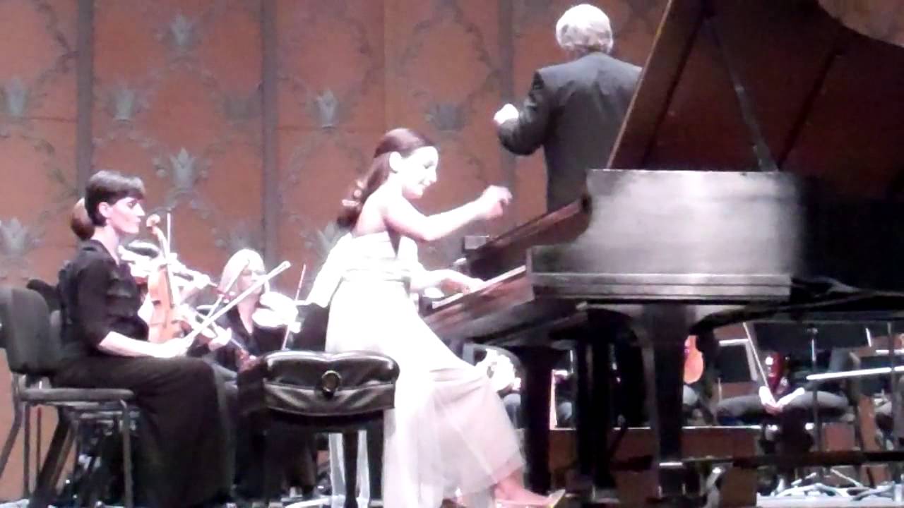 Emily Bear "Bumble Boogie" Orchestrated - YouTube