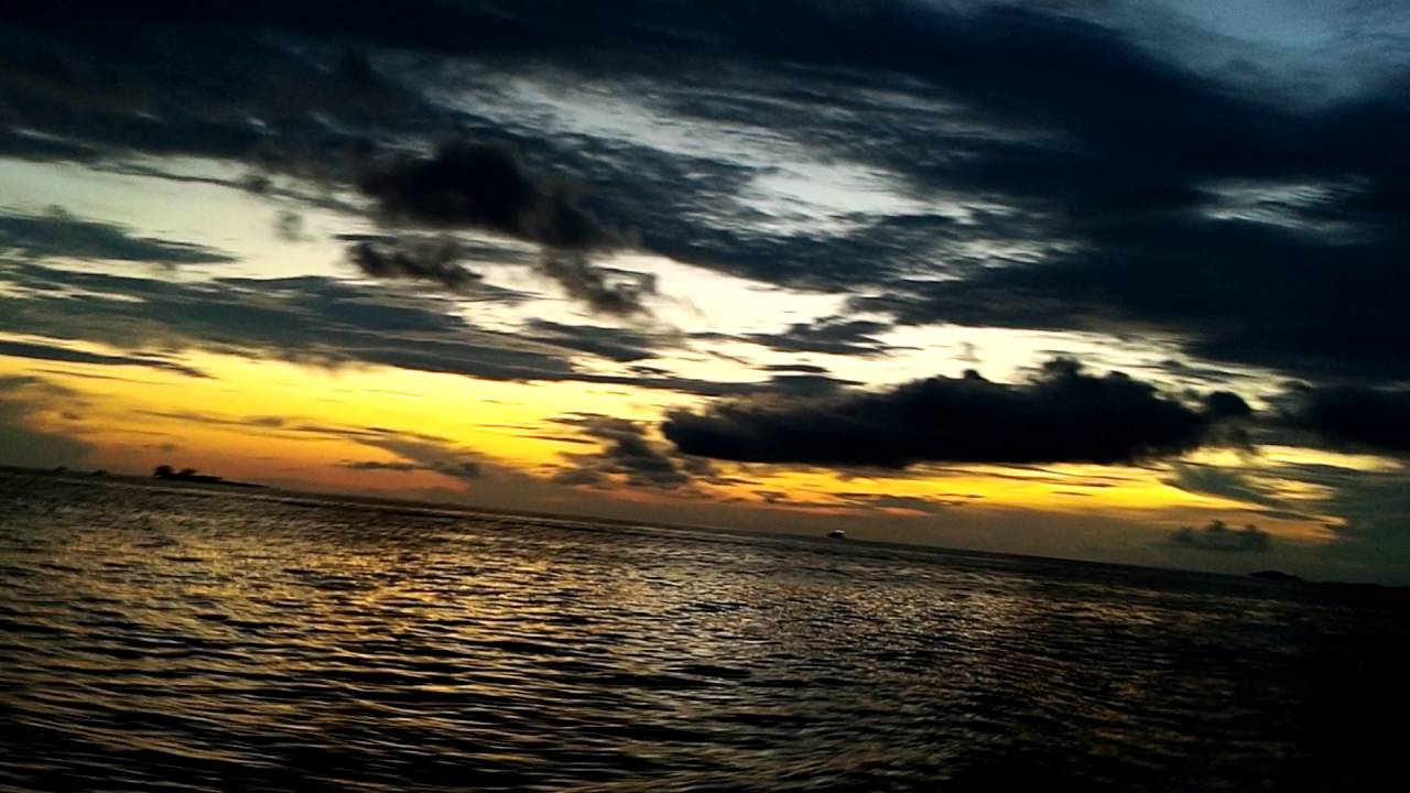Laut mabul semporna siang/malam - YouTube