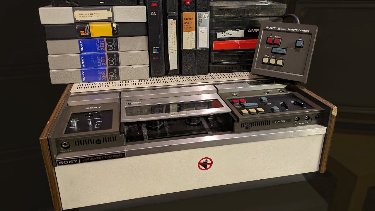 Sony VO-2600 U-Matic VCR (from 1976?) - YouTube
