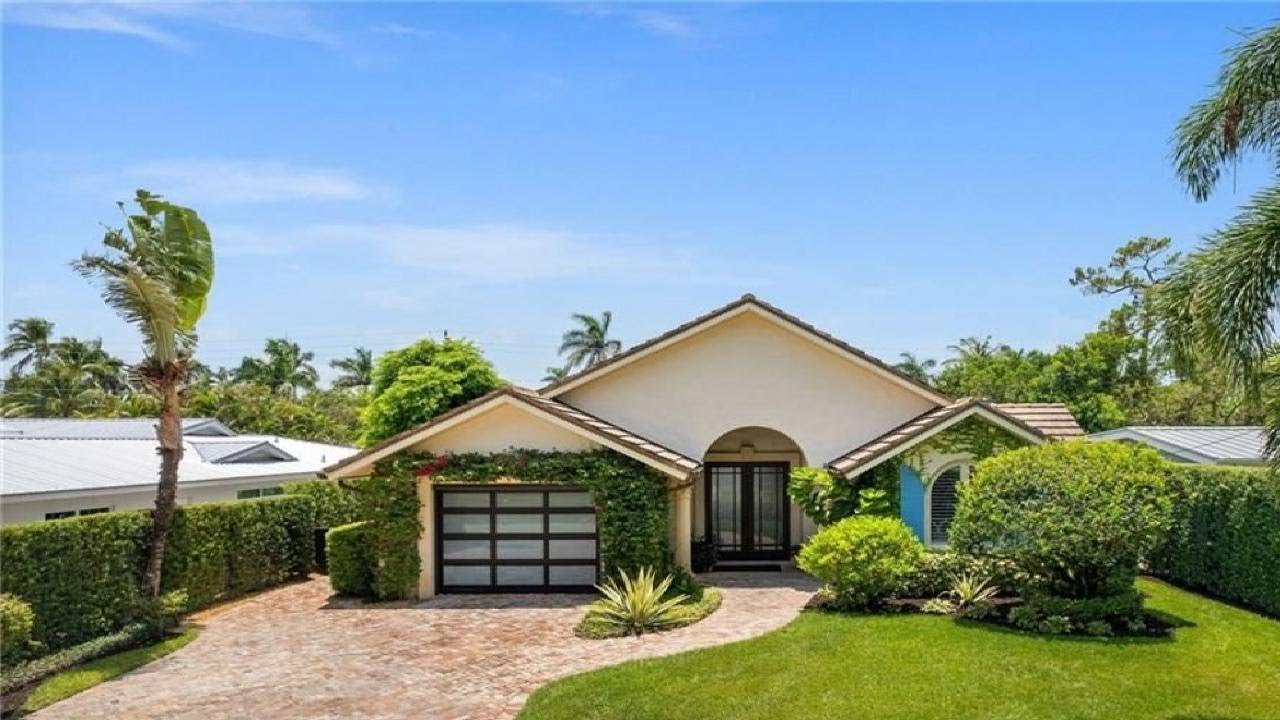 Walk to FreedomPark and Greenway. 1228 Diana Ave, Naples, FL Presented ...