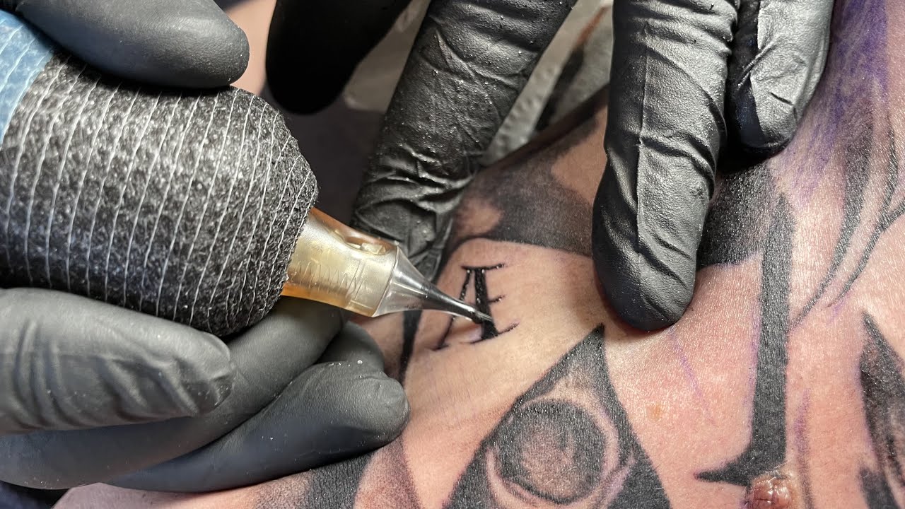 Most dangerous Tattoo | Time lapse - YouTube