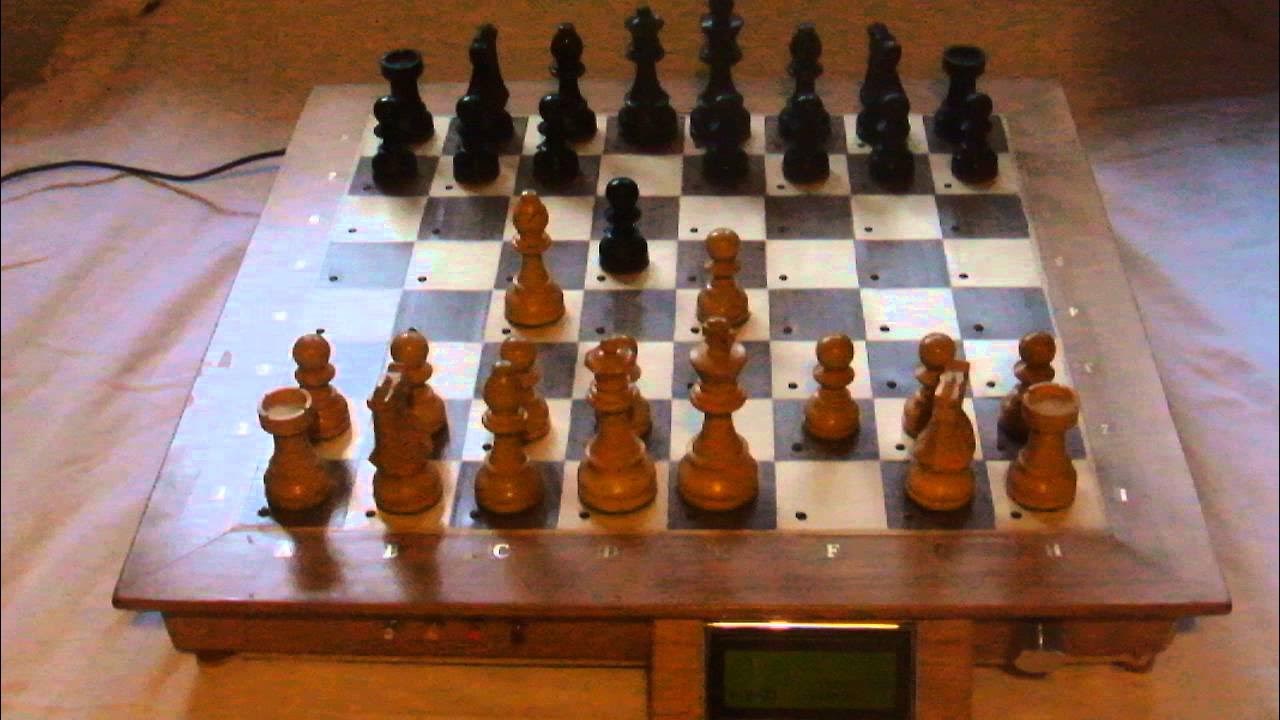 Raspberry Pi & Arduino Wooden Chess Computer - YouTube