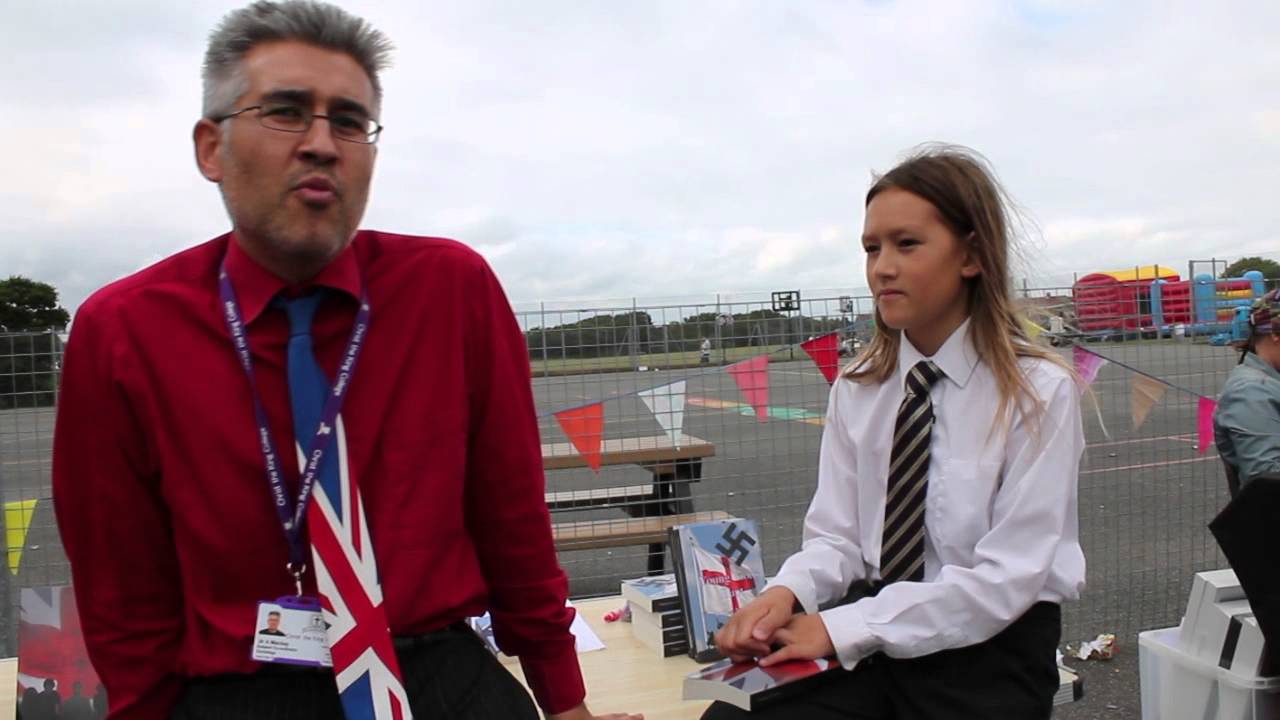 IWLF Schools interviews author Andrew Mackay - YouTube