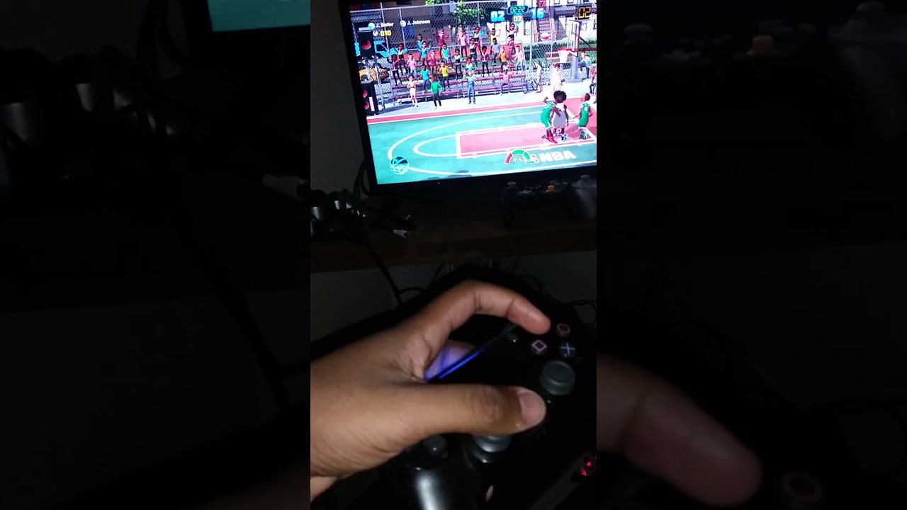 How To Do A Finger Roll (Only Need One Hand ). NBA 2K Playgrounds 2 ...