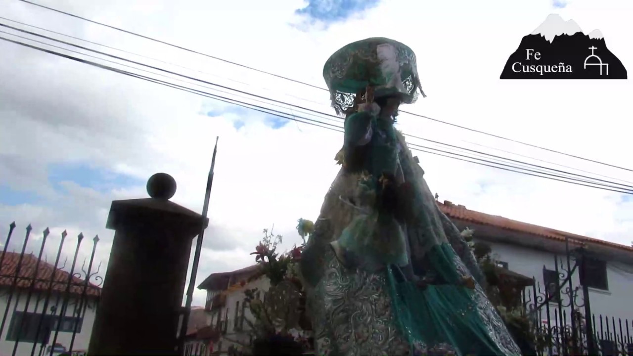 Impactante entrada de la Mamacha Belén - Cusco - YouTube