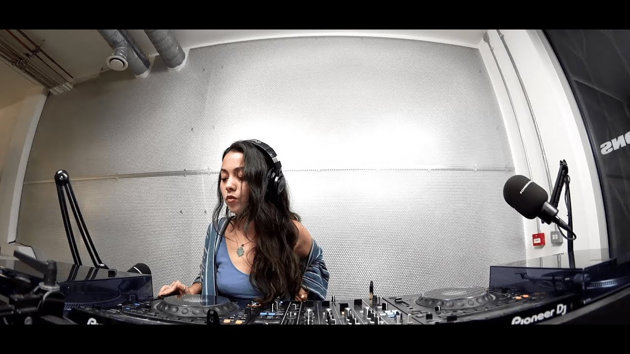 100% Atmospheric jungle / dnb mix - YouTube