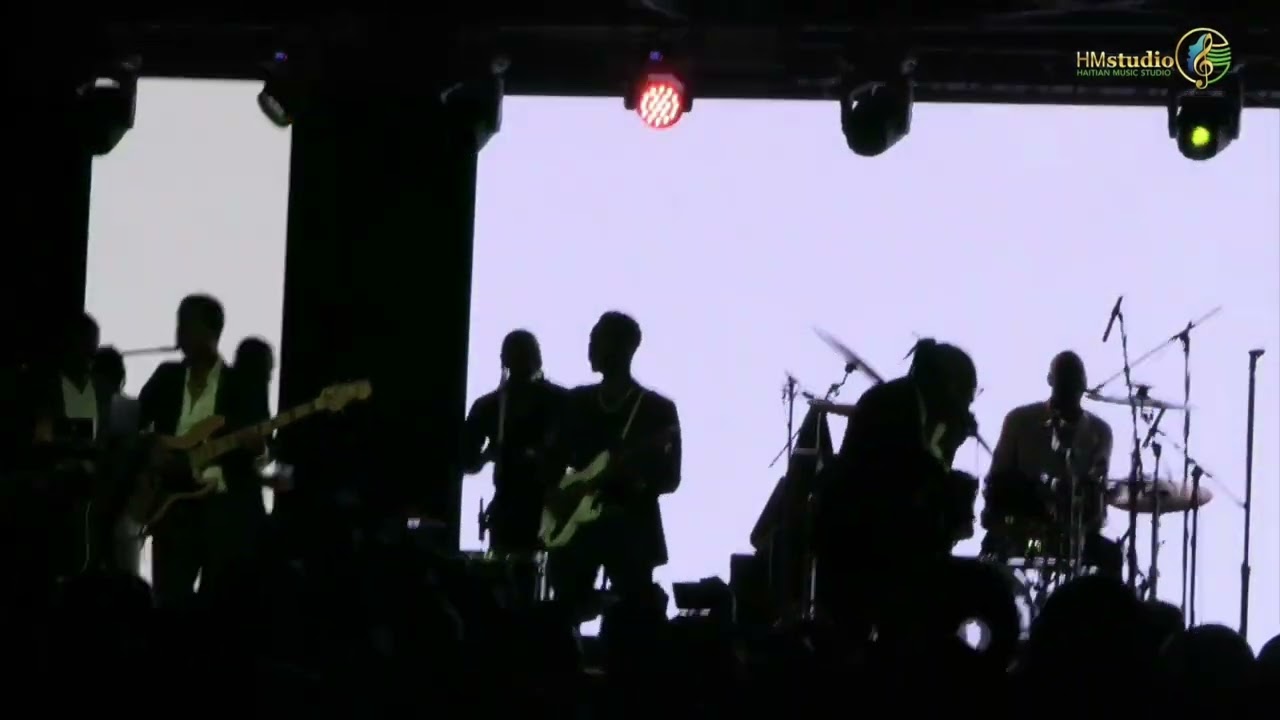 Klass live - Blackout (live) in Boston - YouTube