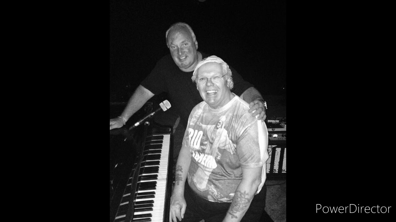 Keith "The Voice" Hammersley - Shelley - YouTube