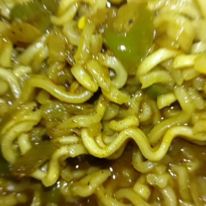 “Normal Maggi ka breakup, Green Maggi ka patchup! 💚”. #maggirecipe🌸# ...