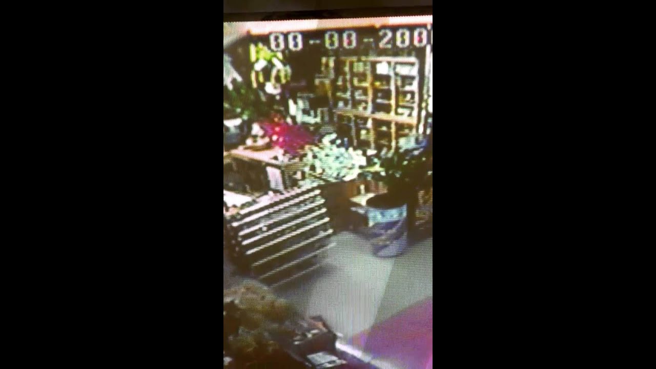 Duende - Spirit or ghost caught on camera. - YouTube