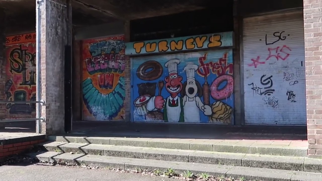 Lakes estate MK where I grew up - YouTube