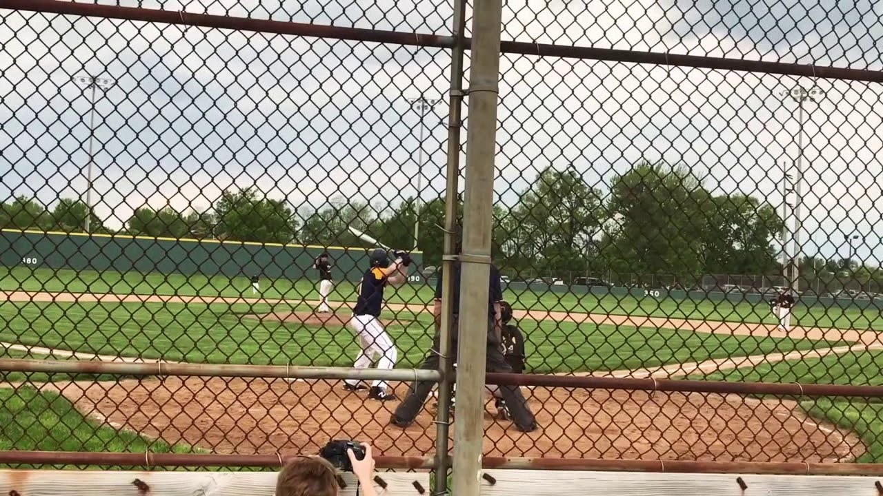Aaron Trach Moeller vs. Centerville - YouTube