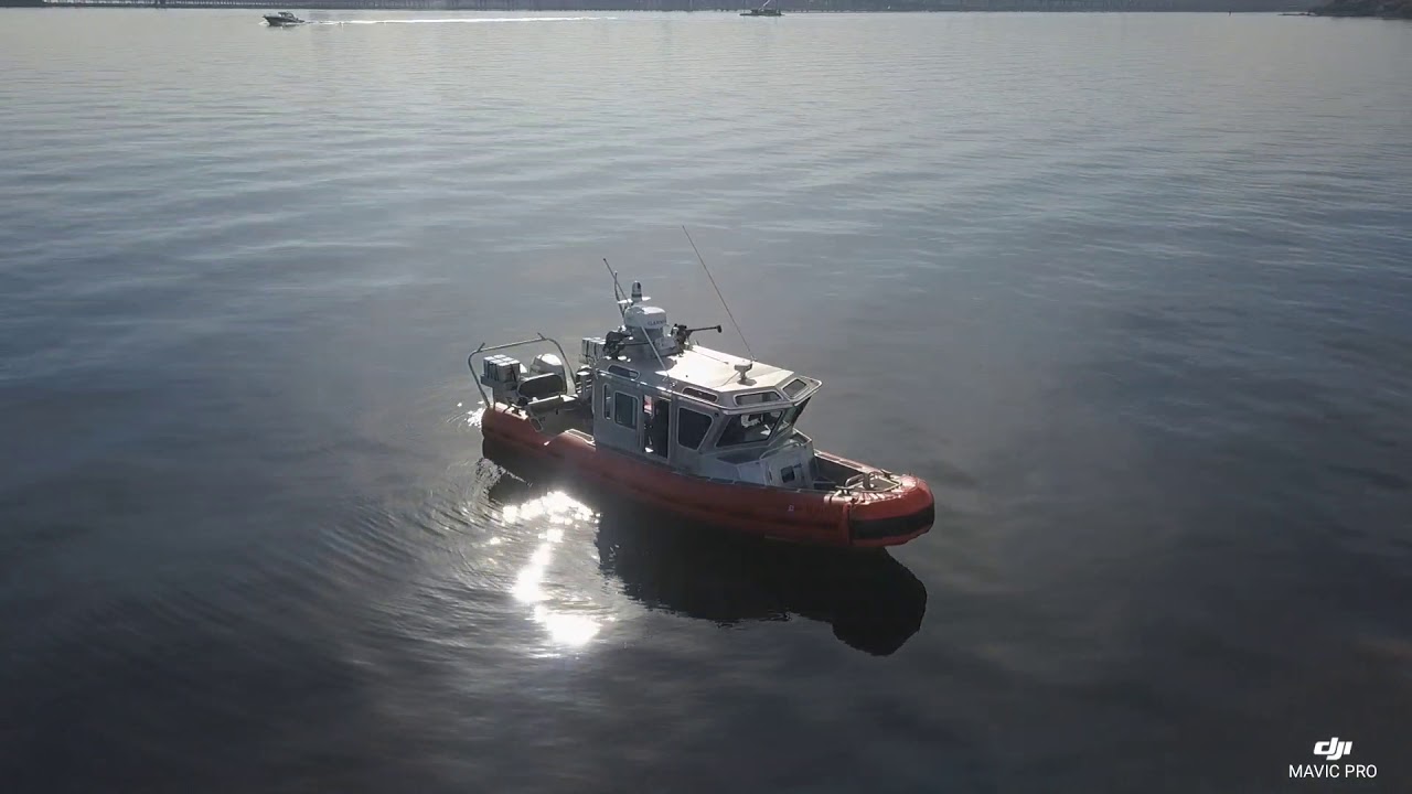 Safe boat defender 25 RBS/RBHS - YouTube