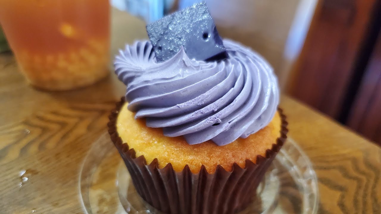 Olena by Chef Ron Simon | Loco Moco | Ube Cupcake | Plantation Iced Tea ...