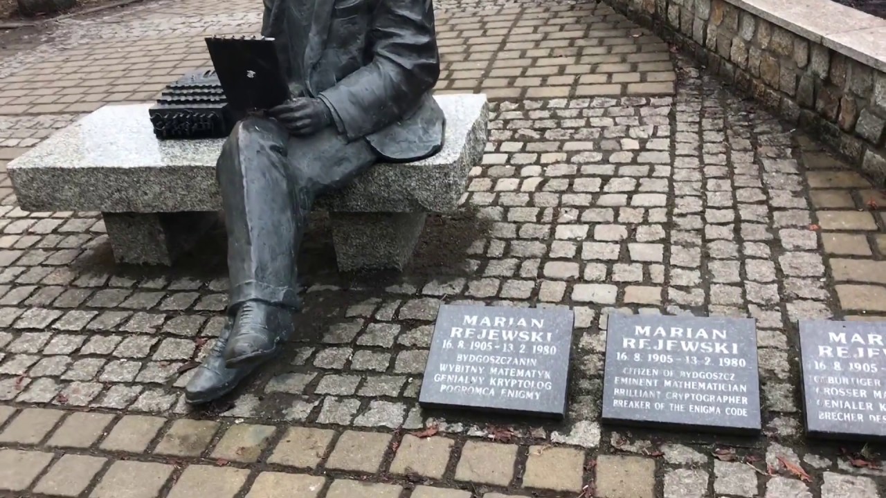 PATRIOT24 HISTORIA: Rozszyfrował Enigmę. Marian Rejewski uhonorowany w ...