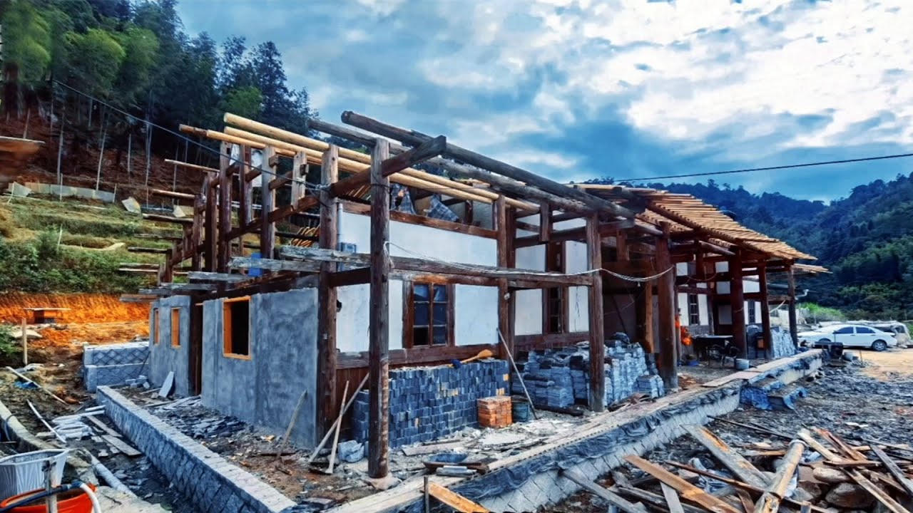 The guy built a wooden house in traditional ancient way, this primitive ...