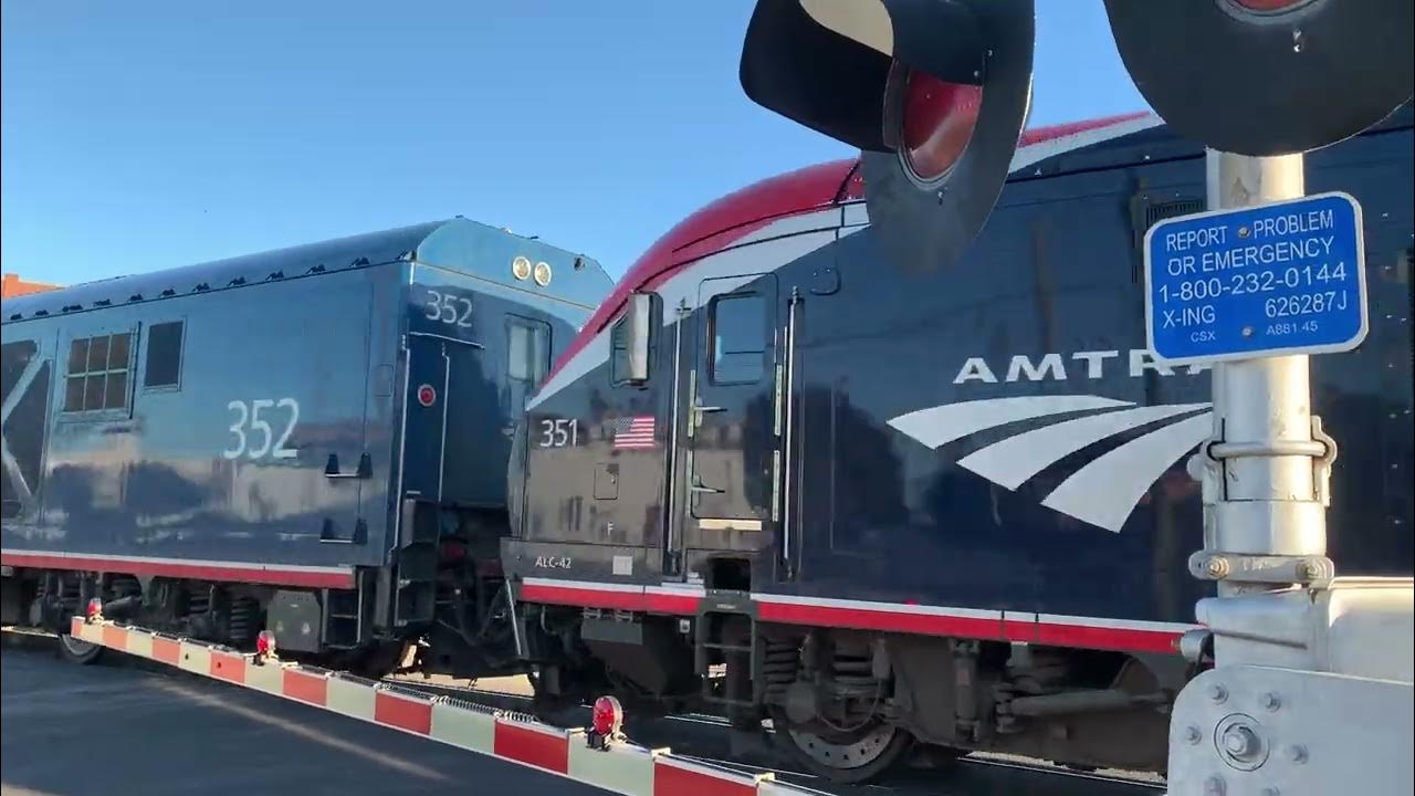 2024 11 26 Amtrak Floridian Train 40 Arriving Tampa - YouTube