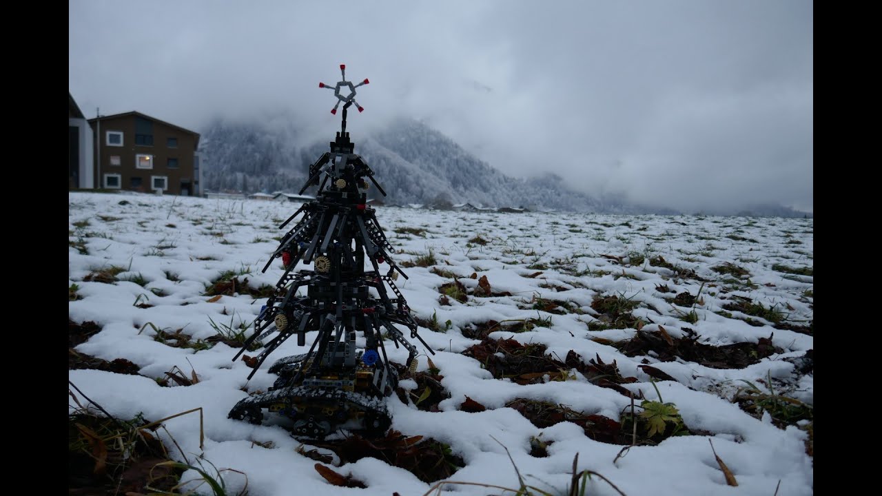 Lego Technic Christmas Tree (of doom) - YouTube