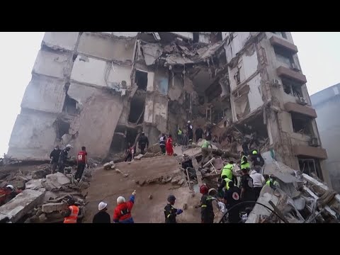 Blockade of Iranian ports completely halts goods flowing through Iran amid peace talks