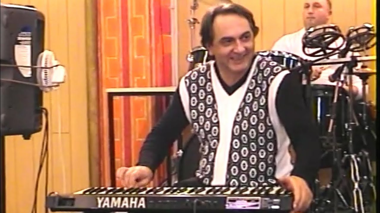 Mica Nikolic i Orkestar Uzivo 2004.god - YouTube