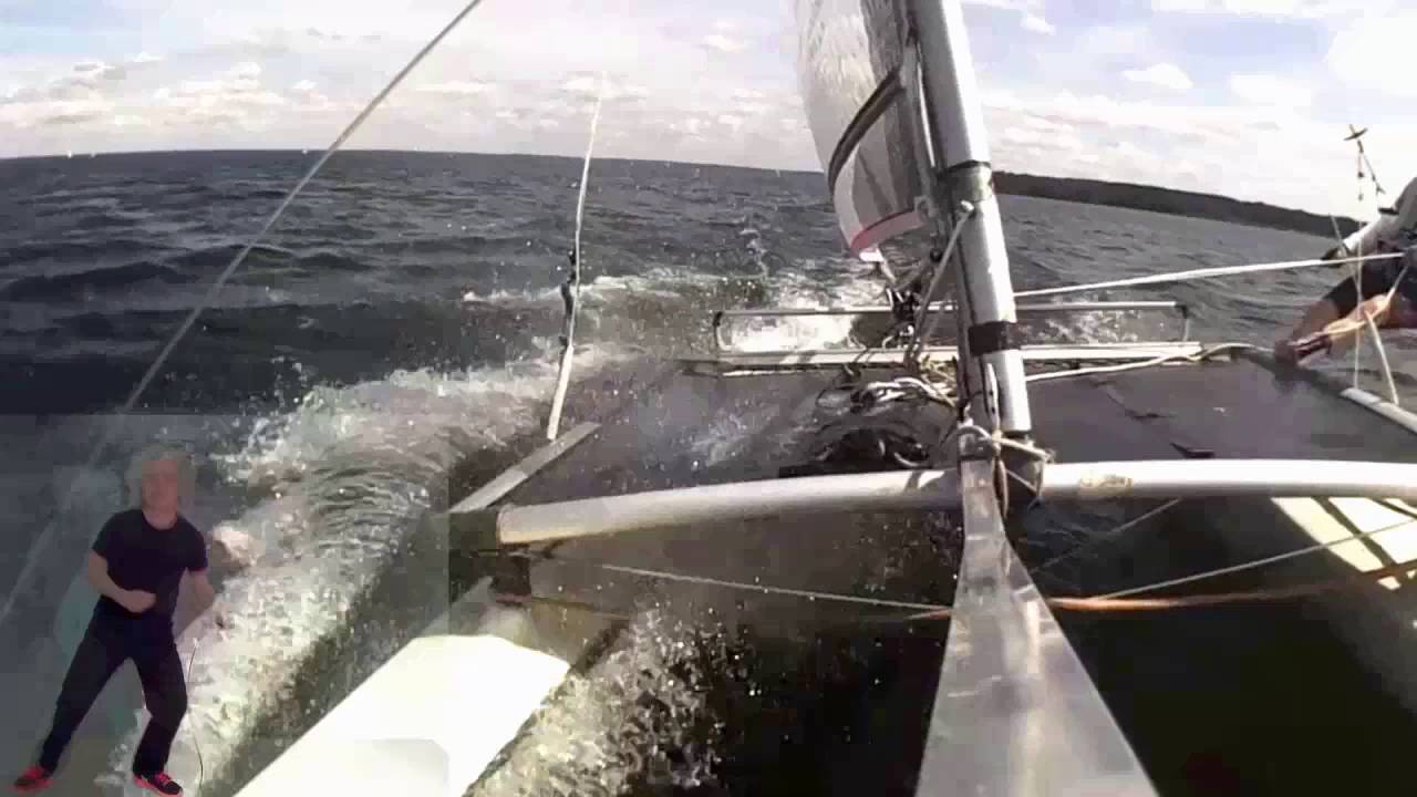 Hobie Cat 14 mit A-Cat-Segel high speed bei Zickenwind - YouTube