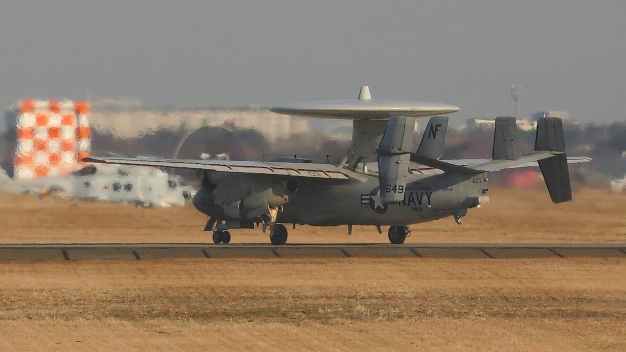 E-2C Hawkeye VAW-115 Liberty Bells(NF603) NAF Atsugi December 21, 2016 ...