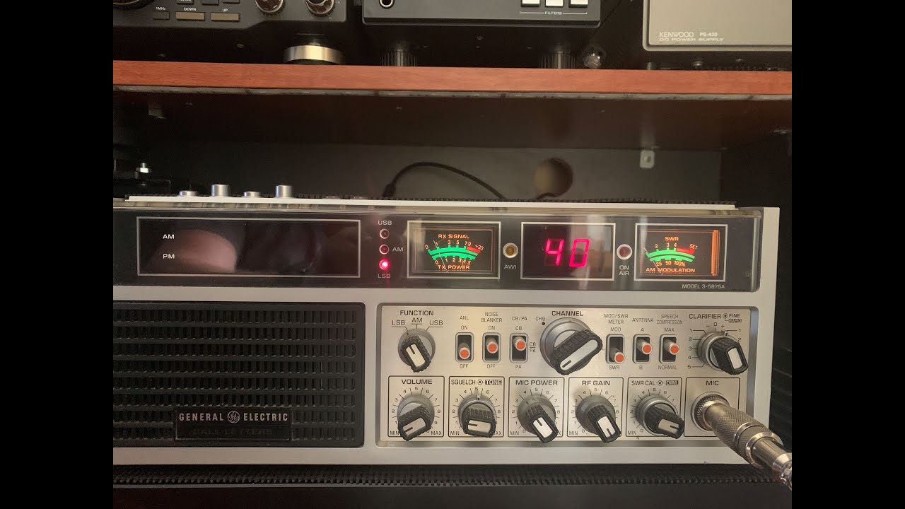 GE SUPER BASE CB RADIO REPAIRED.PART 2. - YouTube