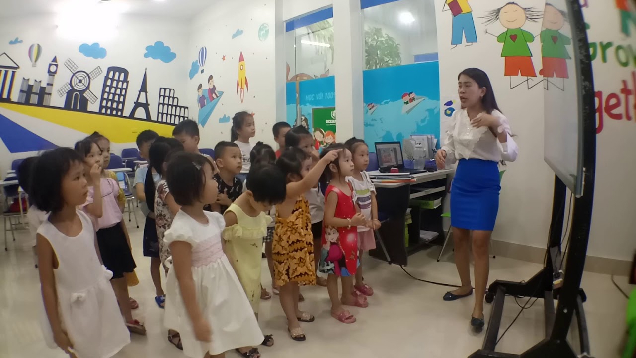 Kindergarten class 💕 - YouTube