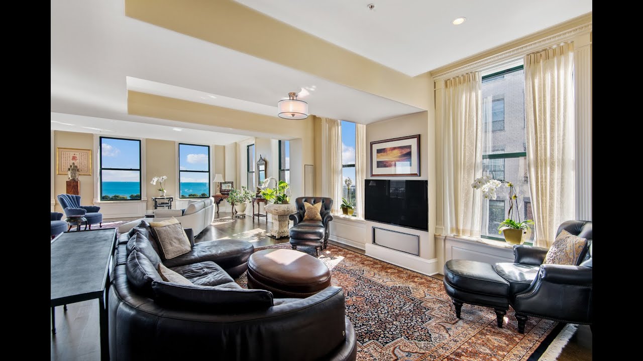 Penthouse in Downtown Chicago - YouTube
