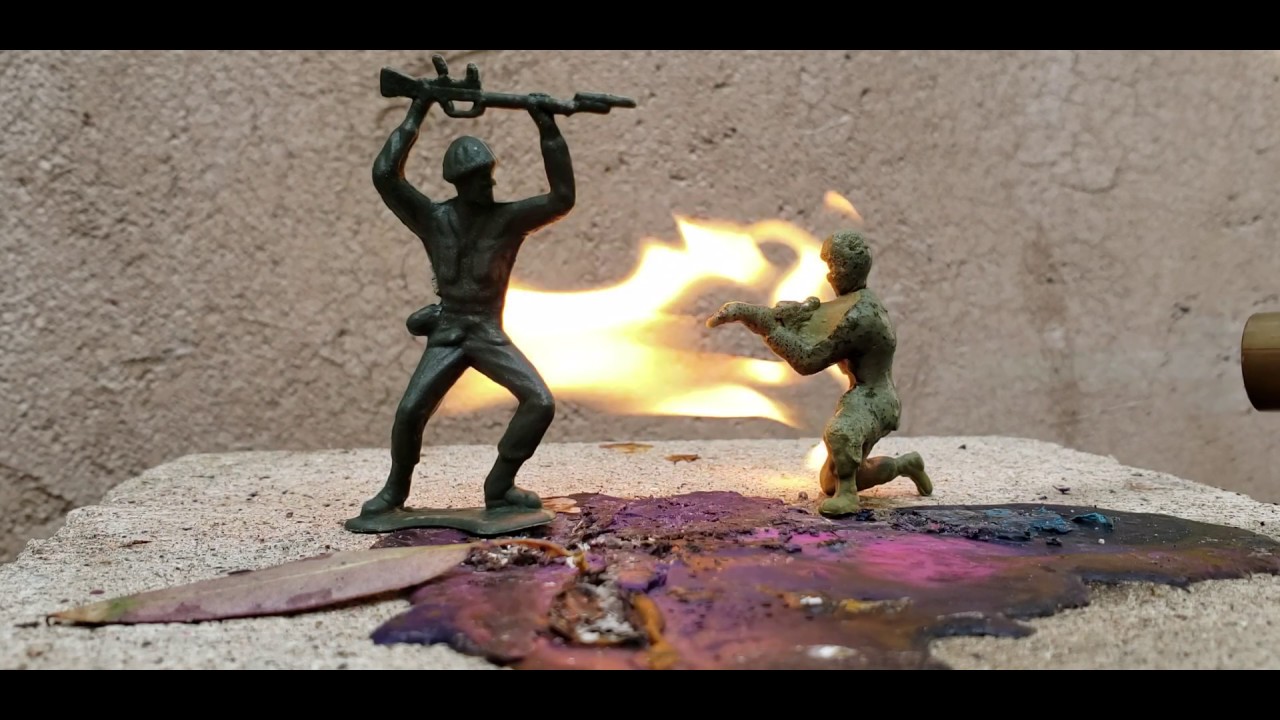 Blowtorch Vs army men toys - YouTube