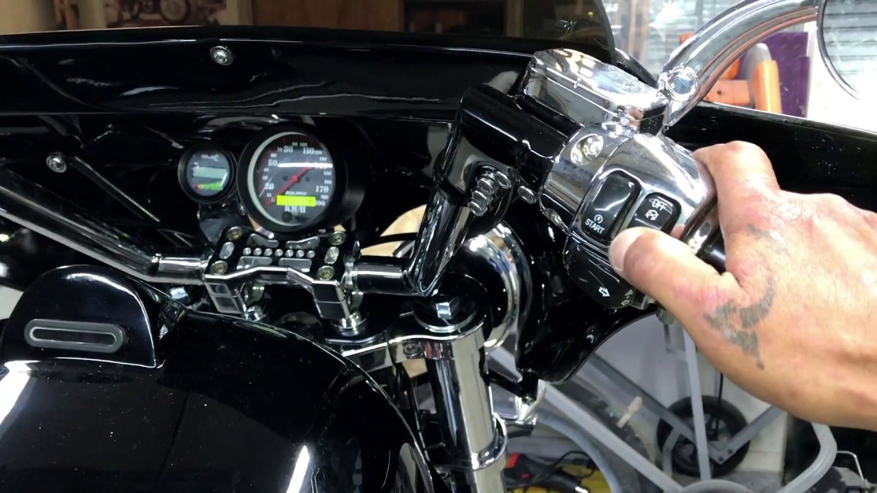 2018 V9 WALK AROUND and start-up demo - YouTube