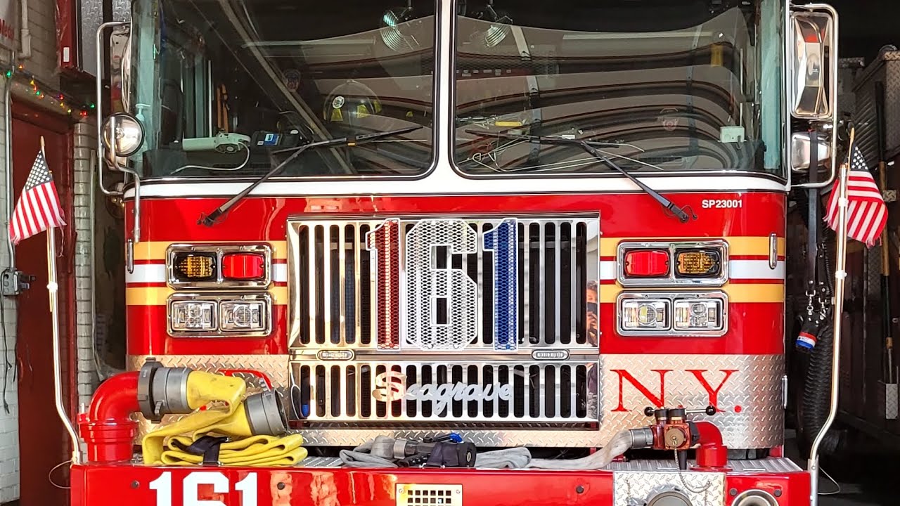 FDNY Engine 161 And Ladder 81 Backing In To Quarters #fdny - YouTube